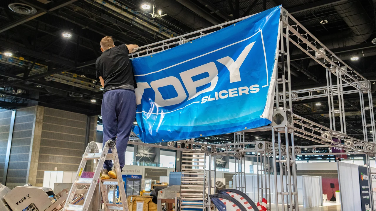 EXHIBITOR SERVICES